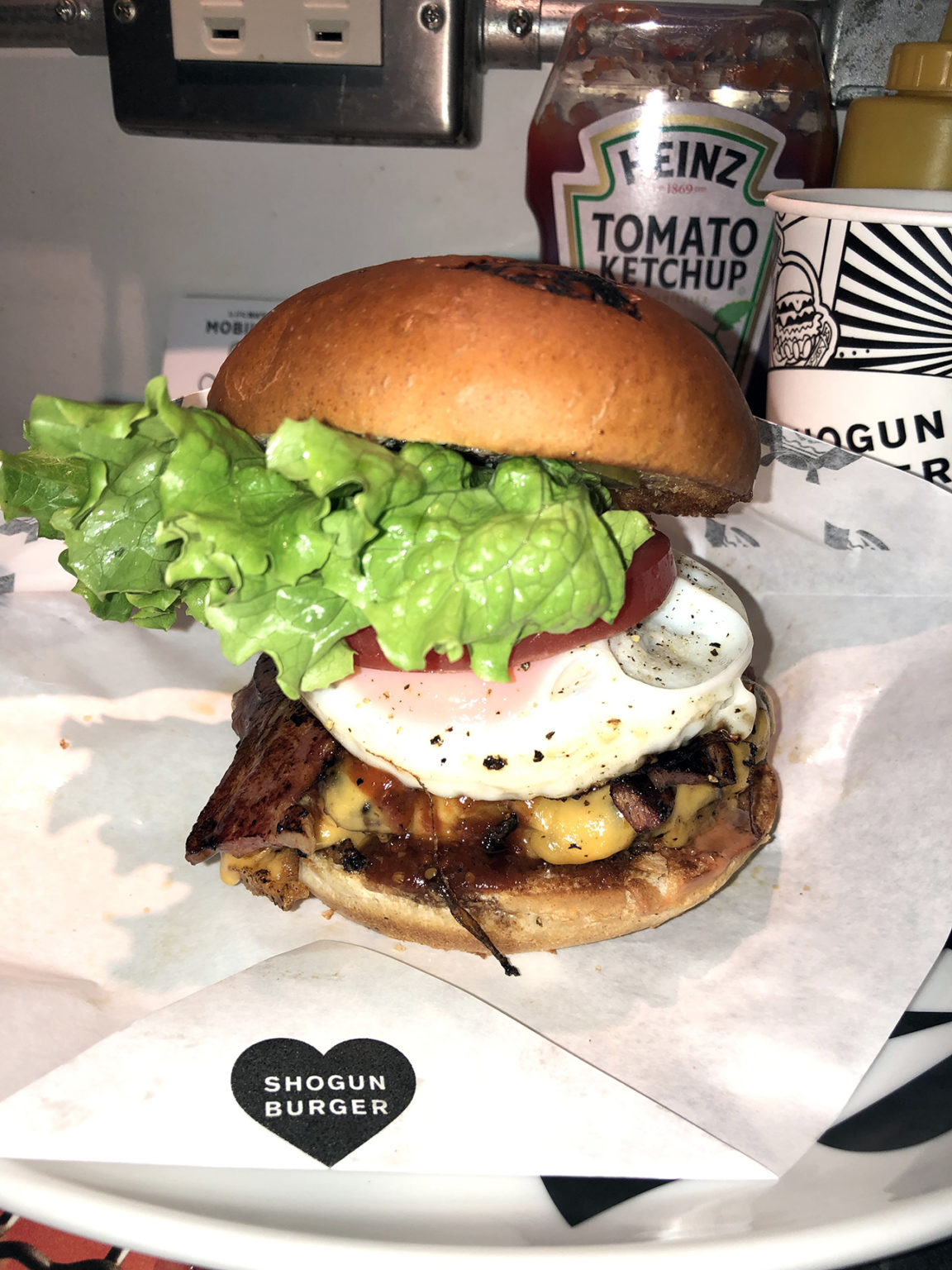 Restaurant Review of Shogun Burger Shinjuku | KCP International